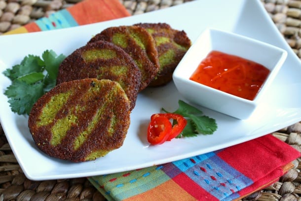 Burmese Yellow Split Pea Fritters (Baya Kyaw) - The Daring Gourmet