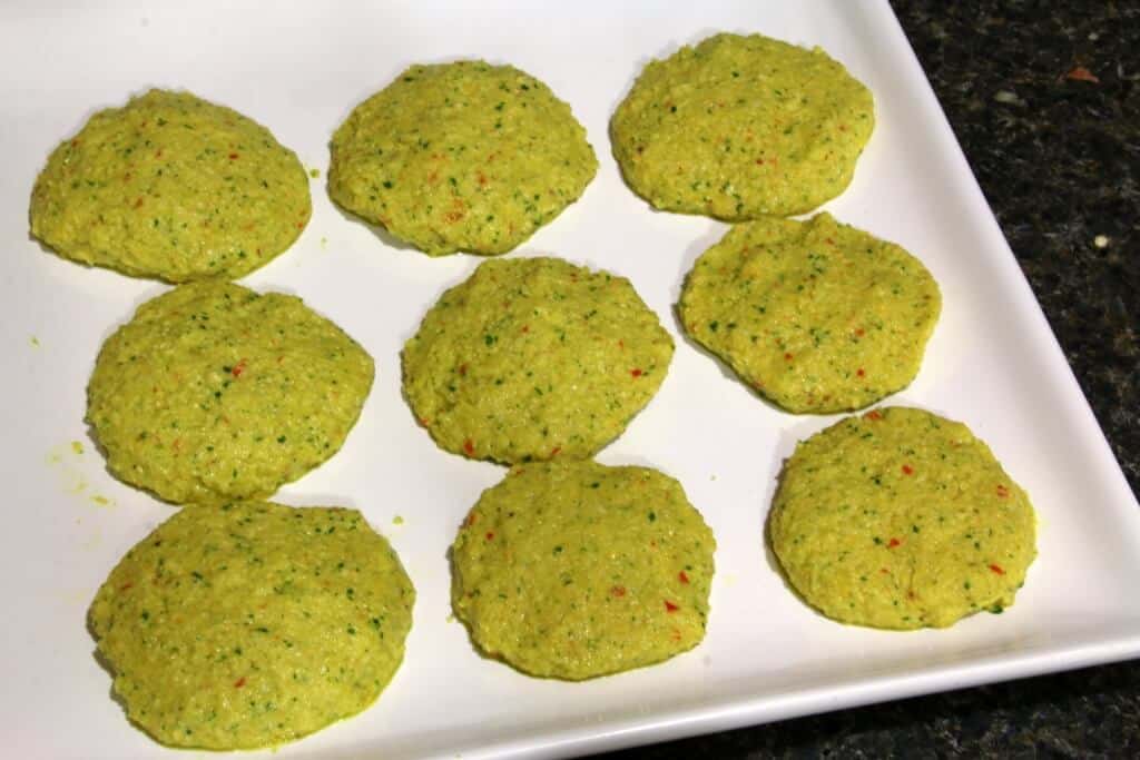 Burmese Yellow Split Pea Fritters (Baya Kyaw) - The Daring Gourmet