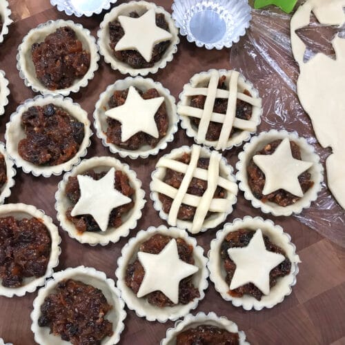 Traditional Mince Pie - The Daring Gourmet