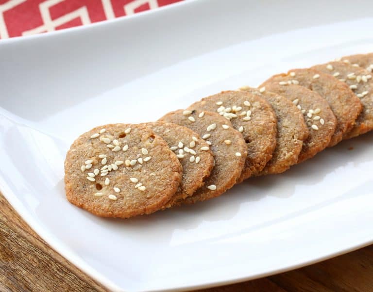 Blue Cheese Whole Grain Crackers - The Daring Gourmet