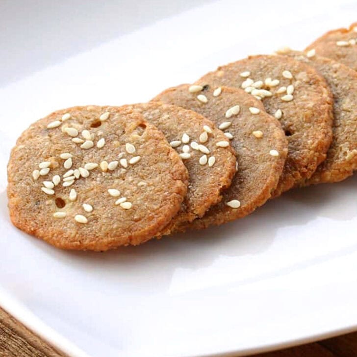 Whole Grain Blue Cheese Crackers - The Daring Gourmet